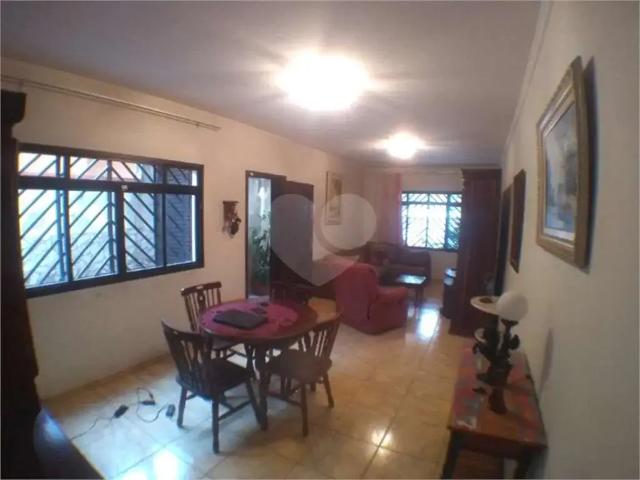 Casa / Sobrado para Venda em São Paulo/SP Cidade Vargas 4 Quartos