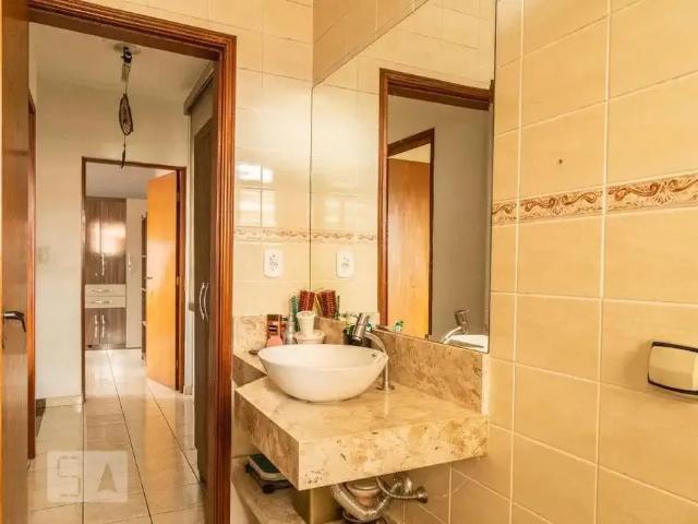 Casa / Sobrado para Venda em São Paulo/SP Ermelino Matarazzo 6 Quartos
