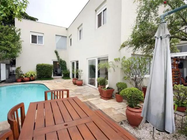 Casa / Sobrado para Venda em São Paulo/SP Granja Julieta 4 Quartos