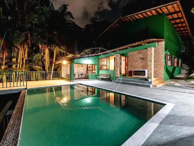 Casa / Sobrado para Venda em São Paulo/SP Guarapiranga 4 Quartos