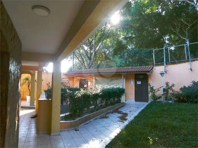 Casa / Sobrado para Venda em São Paulo/SP Horto 6 Quartos