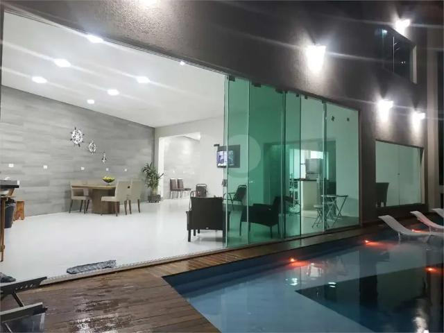 Casa / Sobrado para Venda em São Paulo/SP Horto 3 Quartos