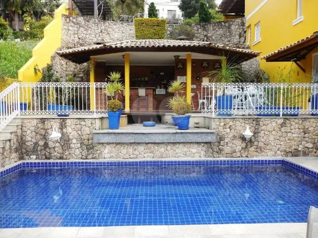 Casa / Sobrado para Venda em São Paulo/SP Horto 3 Quartos
