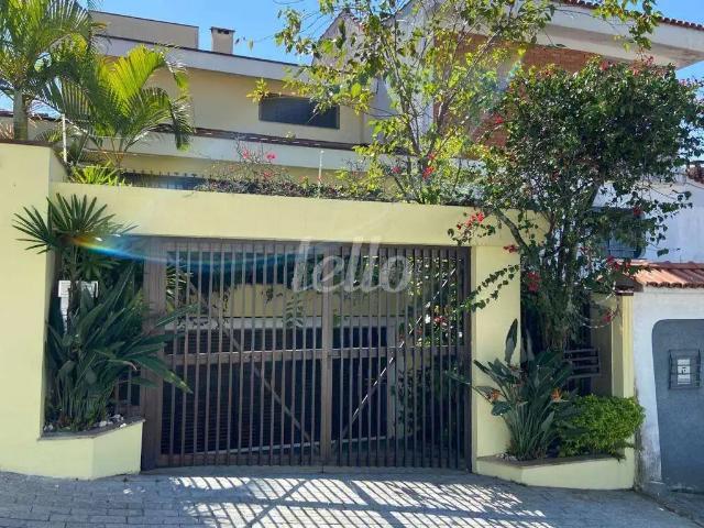 Casa / Sobrado para Venda em São Paulo/SP Horto Florestal 4 Quartos