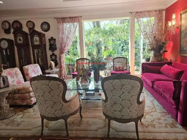 Casa / Sobrado para Venda em São Paulo/SP Ibirapuera 5 Quartos
