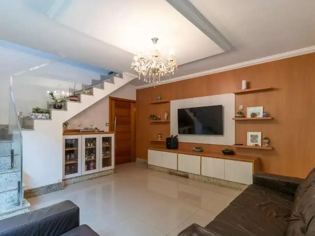 Casa / Sobrado para Venda em São Paulo/SP Interlagos 3 Quartos