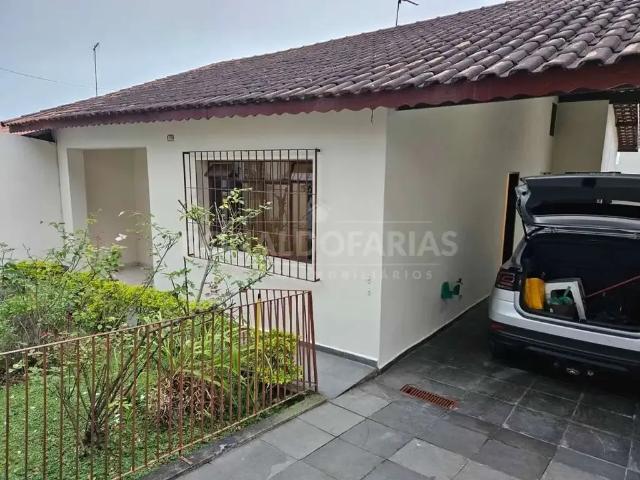 Casa / Sobrado para Venda em São Paulo/SP Interlagos 3 Quartos