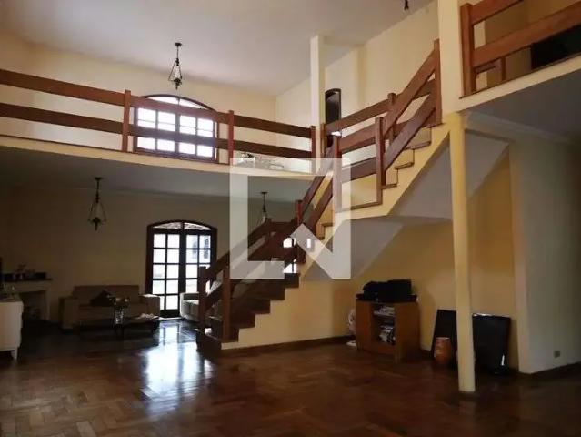 Casa / Sobrado para Venda em São Paulo/SP Interlagos 3 Quartos