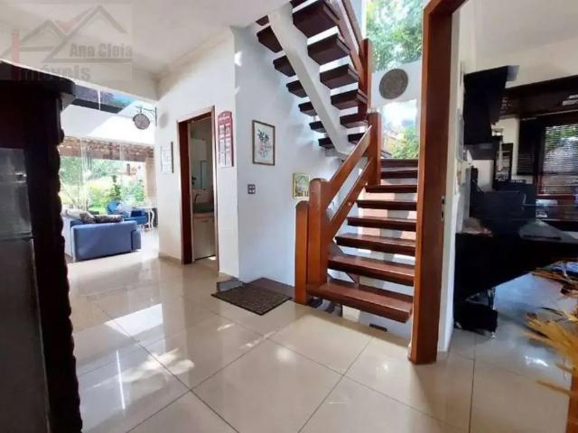Casa / Sobrado para Venda em São Paulo/SP Interlagos 4 Quartos