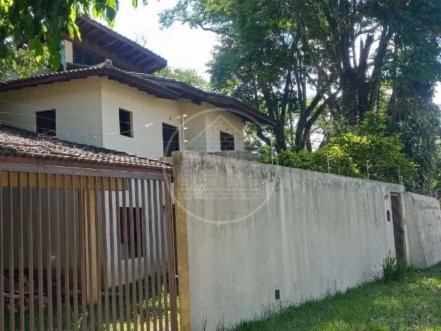 Casa / Sobrado para Venda em São Paulo/SP Interlagos 4 Quartos