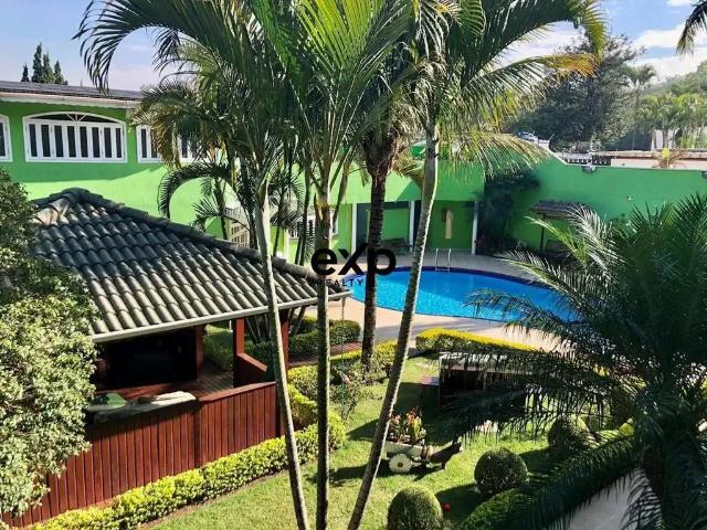 Casa / Sobrado para Venda em São Paulo/SP Interlagos 5 Quartos