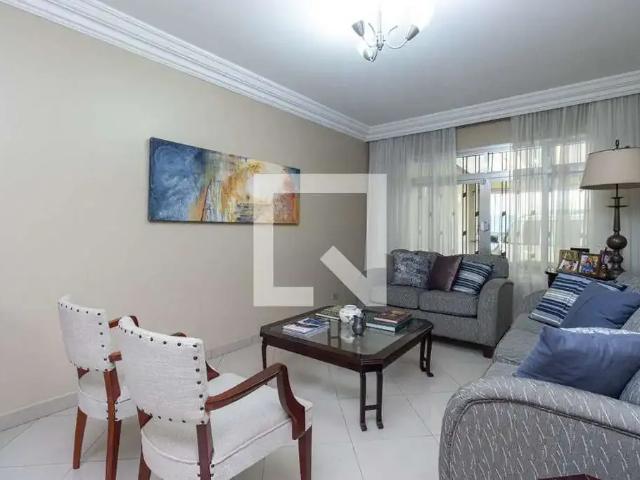Casa / Sobrado para Venda em São Paulo/SP Ipiranga 4 Quartos