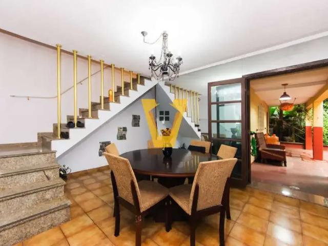 Casa / Sobrado para Venda em São Paulo/SP Ipiranga 5 Quartos