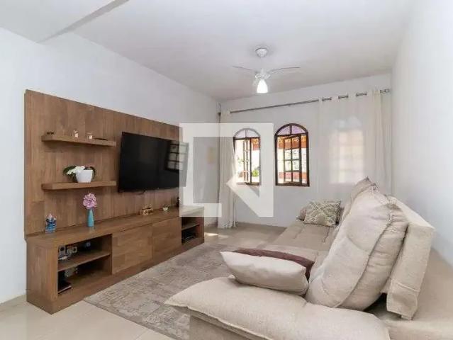 Casa / Sobrado para Venda em São Paulo/SP Itaquera 5 Quartos