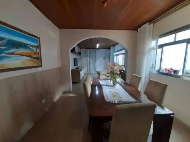 Casa / Sobrado para Venda em São Paulo/SP Itaquera 5 Quartos