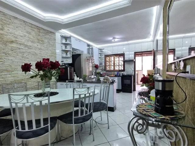 Casa / Sobrado para Venda em São Paulo/SP Itaquera 3 Quartos