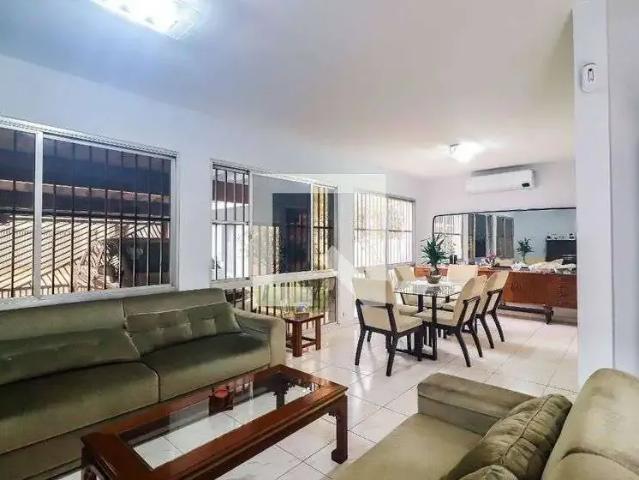 Casa / Sobrado para Venda em São Paulo/SP Jaguaré 4 Quartos