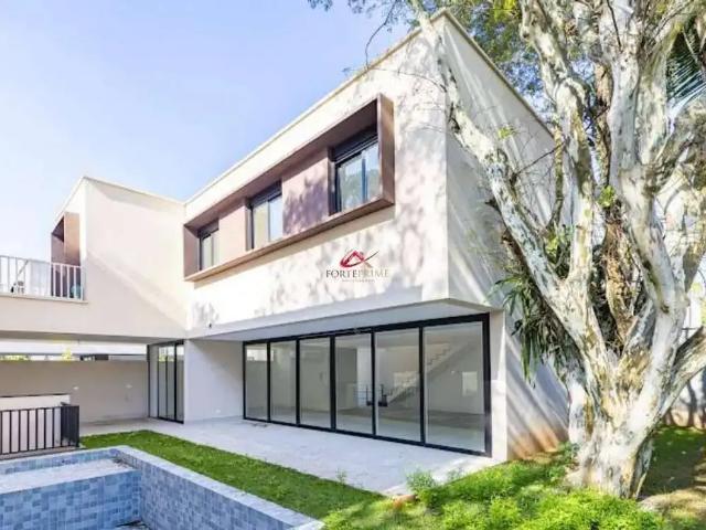 Casa / Sobrado para Venda em São Paulo/SP Jardim Cordeiro 4 Quartos