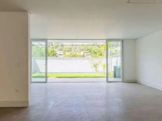 Casa / Sobrado para Venda em São Paulo/SP Jardim Cordeiro 4 Quartos