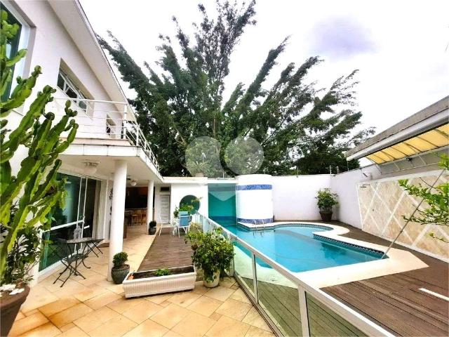 Casa / Sobrado para Venda em São Paulo/SP Jardim Campo Grande 4 Quartos