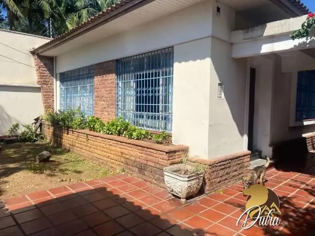 Casa / Sobrado para Venda em São Paulo/SP Jardim América 4 Quartos