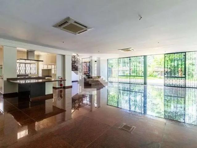 Casa / Sobrado para Venda em São Paulo/SP Jardim América 4 Quartos