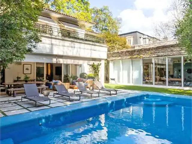 Casa / Sobrado para Venda em São Paulo/SP Jardim América 4 Quartos