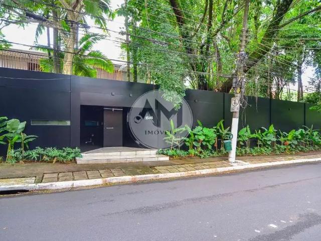 Casa / Sobrado para Venda em São Paulo/SP Jardim América 4 Quartos