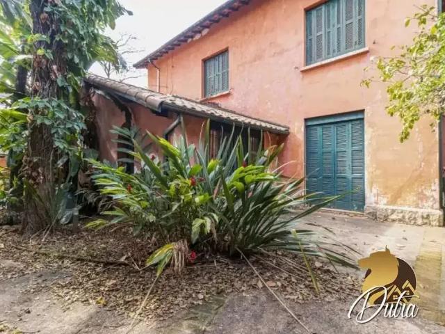 Casa / Sobrado para Venda em São Paulo/SP Jardim América 4 Quartos