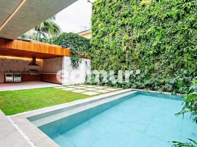 Casa / Sobrado para Venda em São Paulo/SP Jardim América 5 Quartos