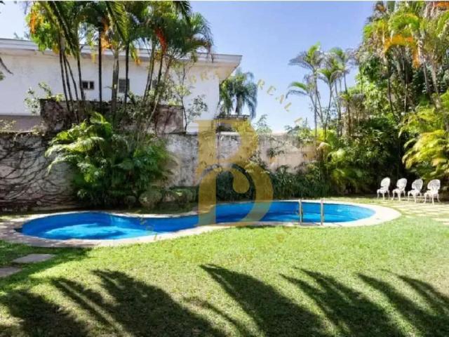 Casa / Sobrado para Venda em São Paulo/SP Jardim América 5 Quartos