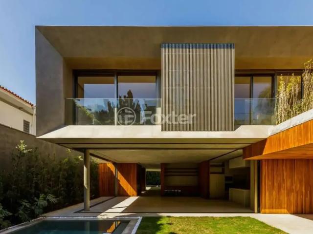 Casa / Sobrado para Venda em São Paulo/SP Jardim América 5 Quartos