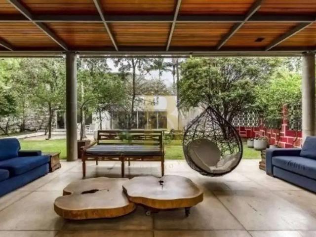 Casa / Sobrado para Venda em São Paulo/SP Jardim América 6 Quartos