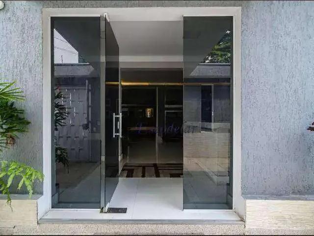 Casa / Sobrado para Venda em São Paulo/SP Jardim América 6 Quartos