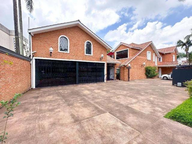 Casa / Sobrado para Venda em São Paulo/SP Jardim América 6 Quartos