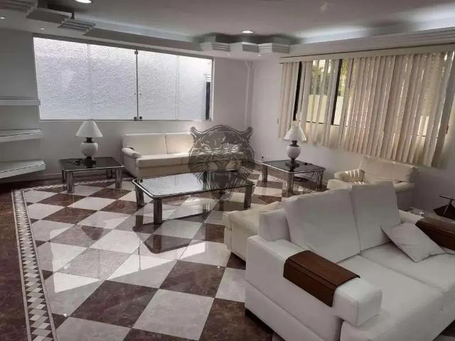 Casa / Sobrado para Venda em São Paulo/SP Jardim América 8 Quartos