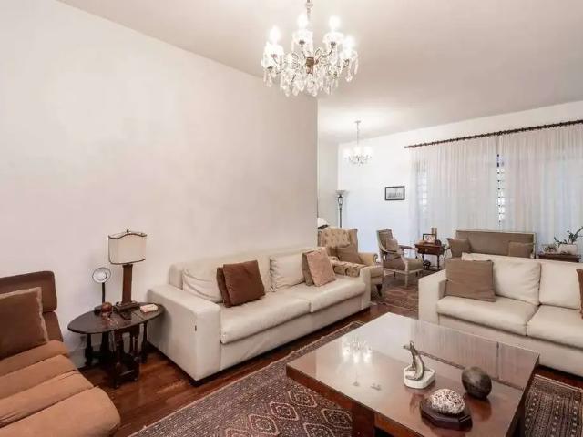 Casa / Sobrado para Venda em São Paulo/SP Jardim América 3 Quartos
