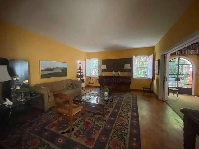 Casa / Sobrado para Venda em São Paulo/SP Jardim América 3 Quartos