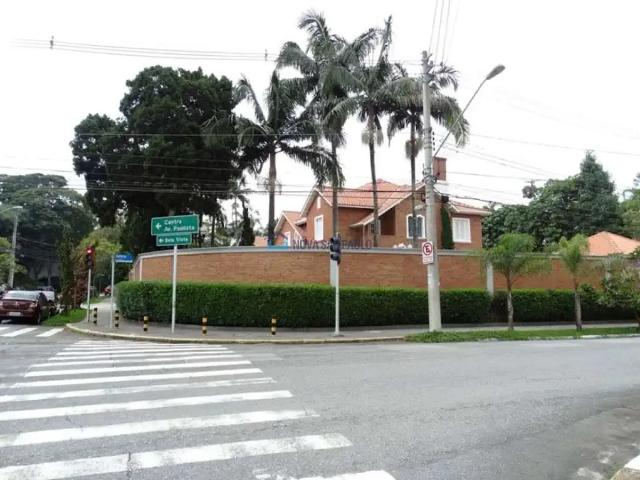 Casa / Sobrado para Venda em São Paulo/SP Jardim América 3 Quartos