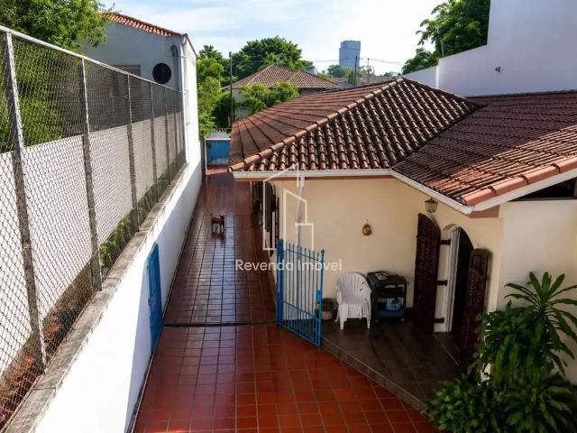 Casa / Sobrado para Venda em São Paulo/SP Jardim América 3 Quartos