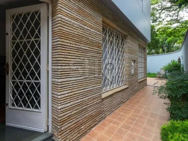 Casa / Sobrado para Venda em São Paulo/SP Jardim América 3 Quartos