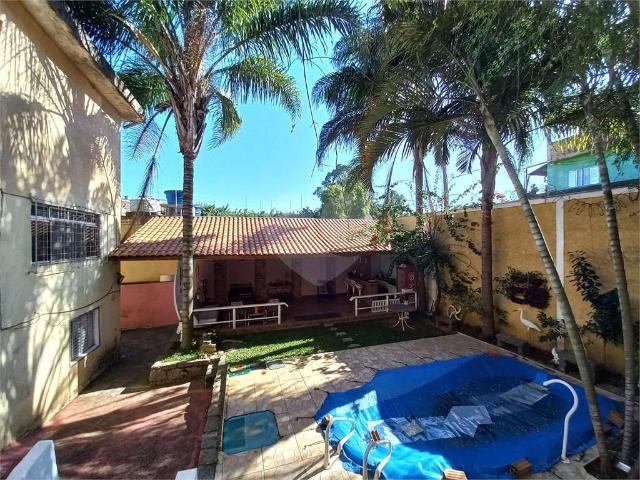 Casa / Sobrado para Venda em São Paulo/SP Brasilândia 6 Quartos
