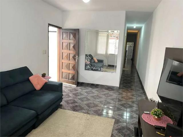 Casa / Sobrado para Venda em São Paulo/SP Cangaíba 4 Quartos