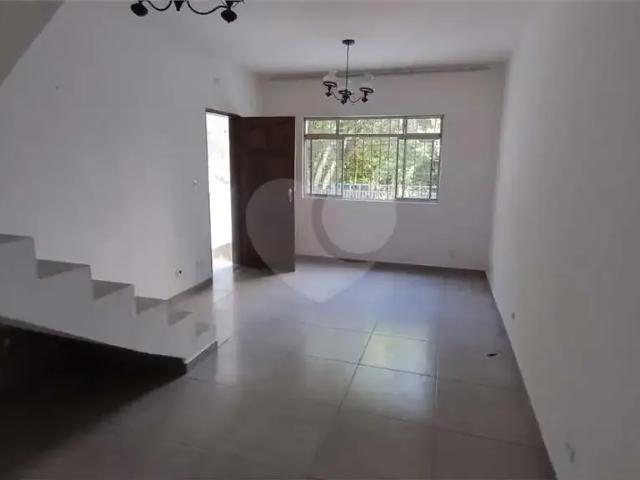 Casa / Sobrado para Venda em São Paulo/SP Jardim Guanhembu 3 Quartos