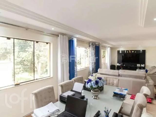 Casa / Sobrado para Venda em São Paulo/SP Jardim Guapira 4 Quartos