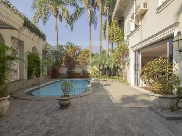 Casa / Sobrado para Venda em São Paulo/SP Jardim Guedala 4 Quartos