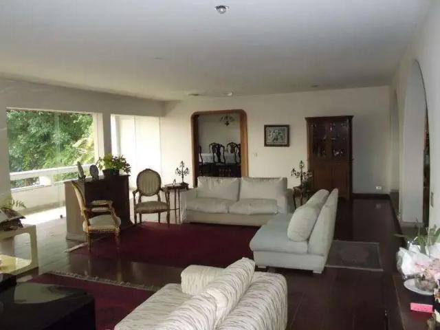 Casa / Sobrado para Venda em São Paulo/SP Jardim Guedala 5 Quartos