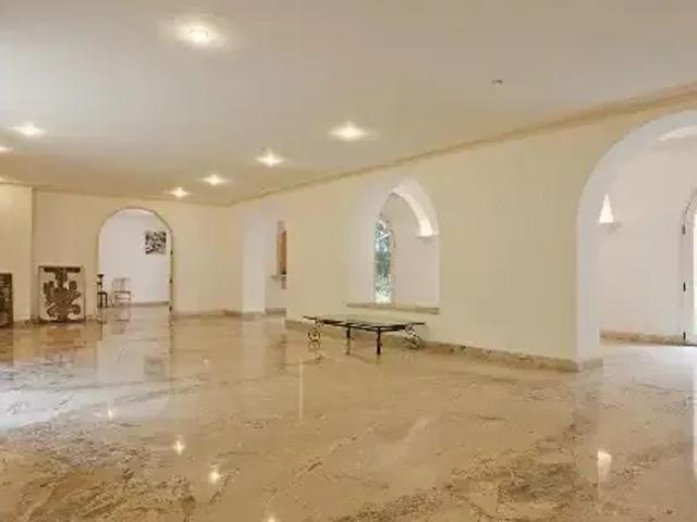Casa / Sobrado para Venda em São Paulo/SP Jardim Guedala 5 Quartos