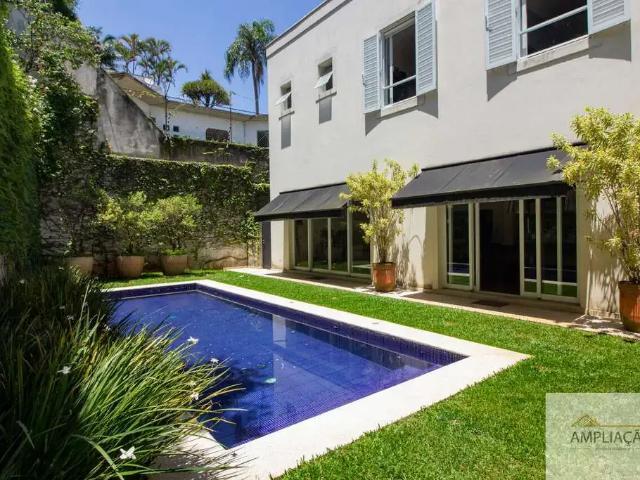 Casa / Sobrado para Venda em São Paulo/SP Jardim Guedala 5 Quartos