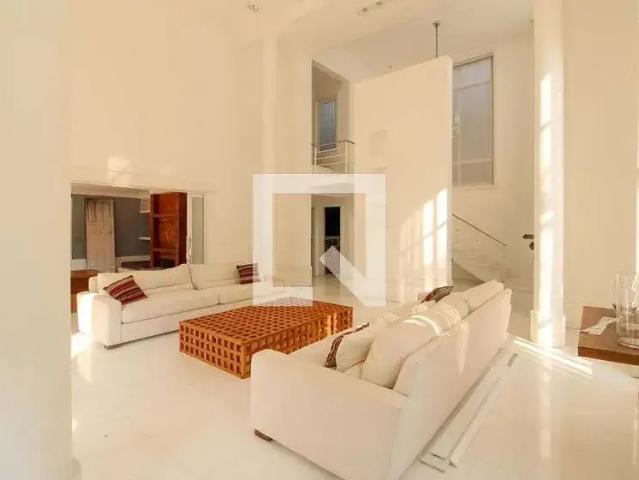 Casa / Sobrado para Venda em São Paulo/SP Jardim Guedala 6 Quartos